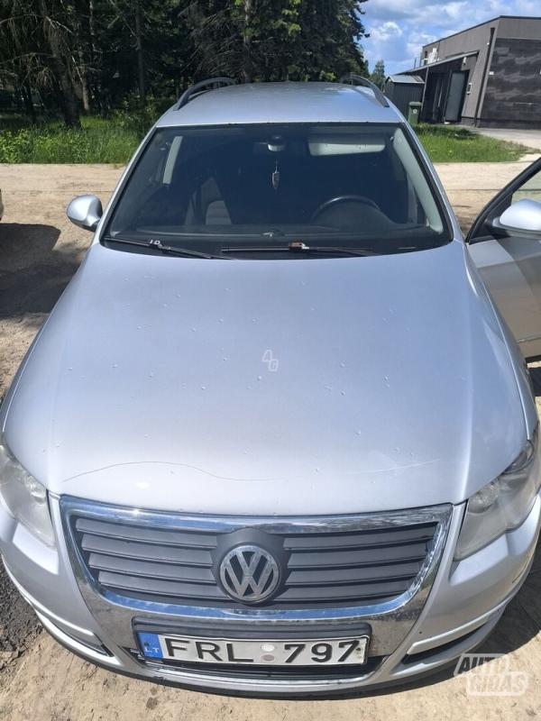 Grey Volkswagen Passat 2006 in Kaunas, with an engine capacity of 2.00 L and mileage of 350 thousand km for 1650 €, photo 5 on AUTOMOTO.COM.LV