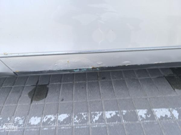 Grey Volkswagen Passat 2006 in Kaunas, with an engine capacity of 2.00 L and mileage of 350 thousand km for 1650 €, photo 10 on AUTOMOTO.COM.LV