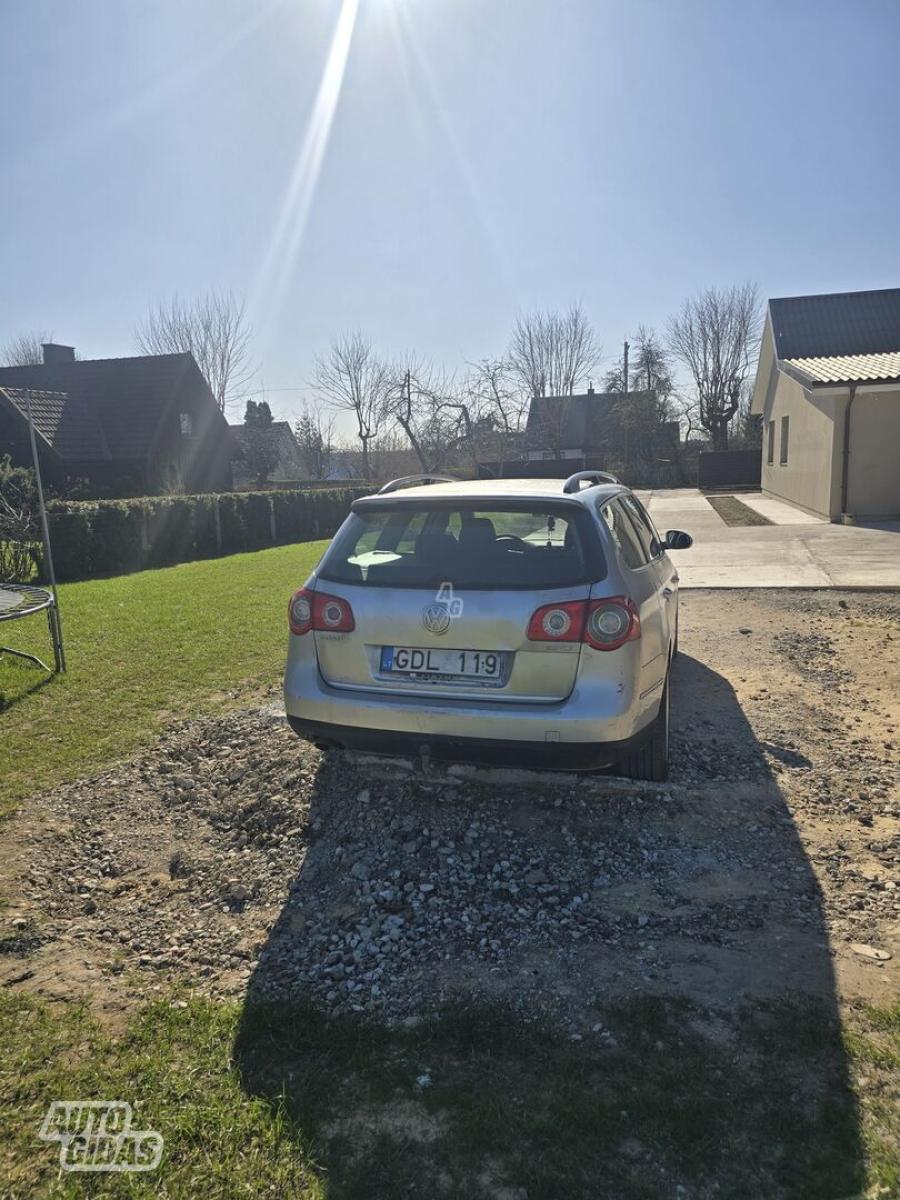 Grey Volkswagen Passat 2006 in Gargzdai, with an engine capacity of 2.00 L and mileage of 350 thousand km for 1200 €, photo 6 on AUTOMOTO.COM.LV