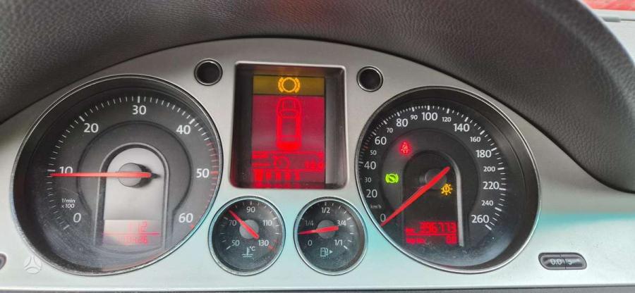 Grey Volkswagen Passat 2006 in Jonava, with an engine capacity of 2.00 L and mileage of 397 thousand km for 600 €, photo 14 on AUTOMOTO.COM.LV