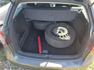 Grey Volkswagen Passat 2006 in Marijampole, with an engine capacity of 1.97 L and mileage of 317 thousand km for 1599 €, photo 11 on AUTOMOTO.COM.LV