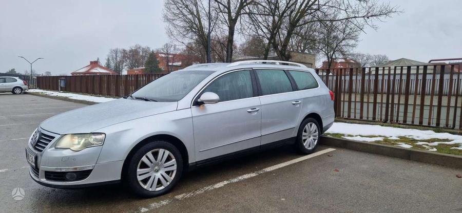 Grey Volkswagen Passat 2006 in Marijampole, with an engine capacity of 2.00 L and mileage of 340 thousand km for 1000 €, photo 1 on AUTOMOTO.COM.LV