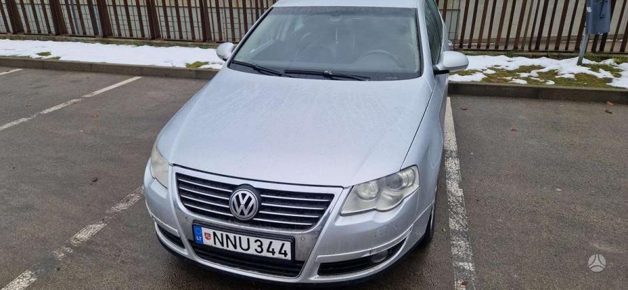 Grey Volkswagen Passat 2006 in Marijampole, with an engine capacity of 2.00 L and mileage of 340 thousand km for 1000 €, photo 3 on AUTOMOTO.COM.LV