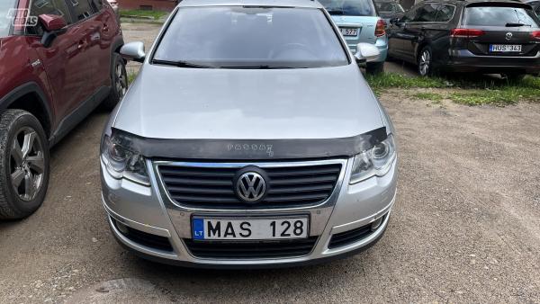 Pelēks Volkswagen Passat 2006 Viļņa, ar dzinēja tilpumu 2.00 L un nobraukumu 229 tūkst. km par 1900 €, foto 1 vietnē AUTOMOTO.COM.LV
