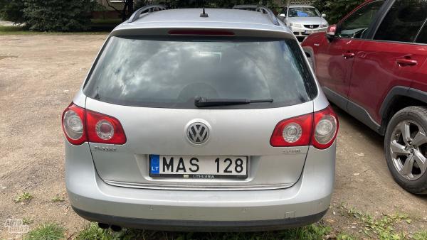 Pelēks Volkswagen Passat 2006 Viļņa, ar dzinēja tilpumu 2.00 L un nobraukumu 229 tūkst. km par 1900 €, foto 2 vietnē AUTOMOTO.COM.LV