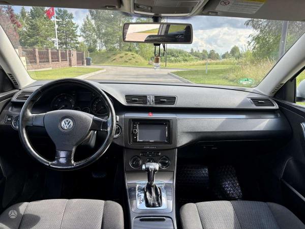 Pelēks Volkswagen Passat 2006 Viļņa, ar dzinēja tilpumu 1.97 L un nobraukumu 327 tūkst. km par 2500 €, foto 9 vietnē AUTOMOTO.COM.LV
