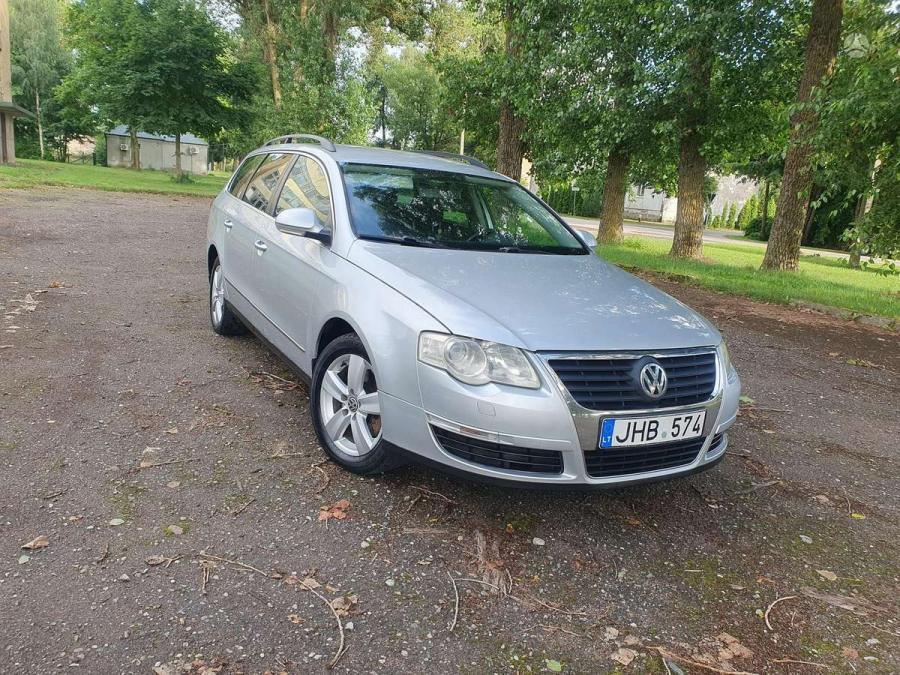 Pelēks Volkswagen Passat 2006 Vilkaviškis, ar dzinēja tilpumu 1.97 L un nobraukumu 400 tūkst. km par 850 €, foto 4 vietnē AUTOMOTO.COM.LV