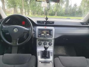 Pelēks Volkswagen Passat 2006 Vilkaviškis, ar dzinēja tilpumu 1.97 L un nobraukumu 400 tūkst. km par 850 €, foto 8 vietnē AUTOMOTO.COM.LV