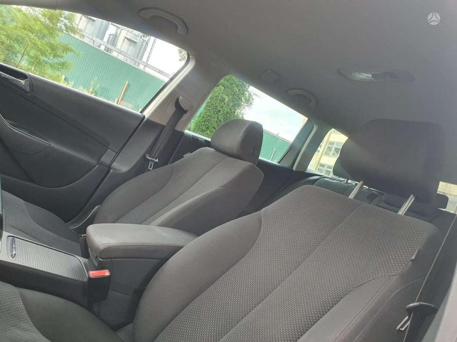 Pelēks Volkswagen Passat 2006 Vilkaviškis, ar dzinēja tilpumu 1.97 L un nobraukumu 400 tūkst. km par 850 €, foto 10 vietnē AUTOMOTO.COM.LV