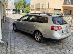Grey Volkswagen Passat 2006 in Klaipeda, with an engine capacity of 2.00 L and mileage of 303 thousand km for 2700 €, photo 5 on AUTOMOTO.COM.LV