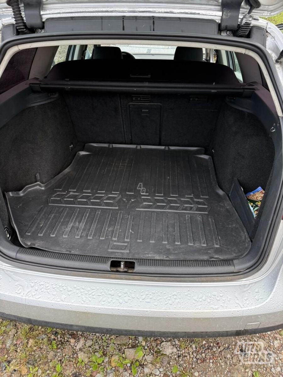 Grey Volkswagen Passat 2006 in Klaipeda, with an engine capacity of 2.00 L and mileage of 303 thousand km for 2700 €, photo 9 on AUTOMOTO.COM.LV