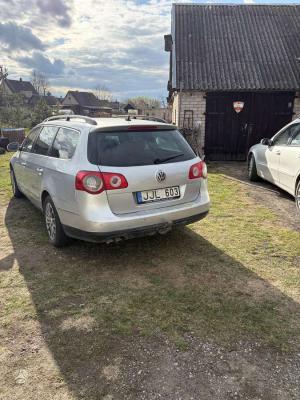 Grey Volkswagen Passat 2006 in Alytus, with an engine capacity of 0.00 L and mileage of 520 thousand km for 900 €, photo 4 on AUTOMOTO.COM.LV