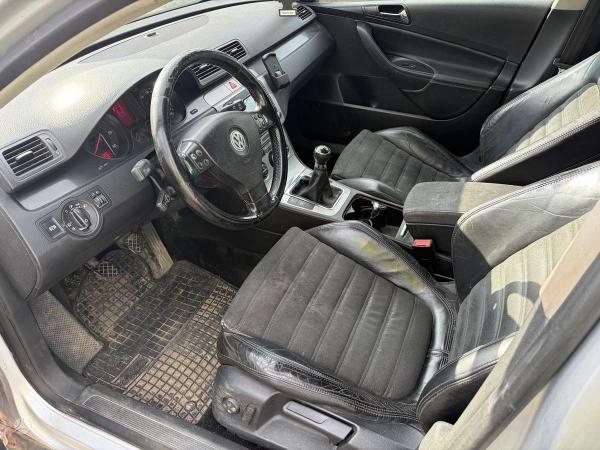 Grey Volkswagen Passat 2006 in Alytus, with an engine capacity of 0.00 L and mileage of 520 thousand km for 900 €, photo 7 on AUTOMOTO.COM.LV
