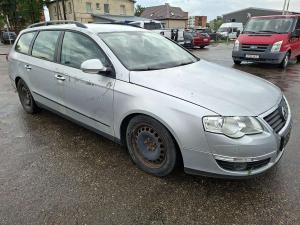 Grey Volkswagen Passat 2006 in Plunge, with an engine capacity of 1.97 L and mileage of 0 thousand km for 450 €, photo 8 on AUTOMOTO.COM.LV