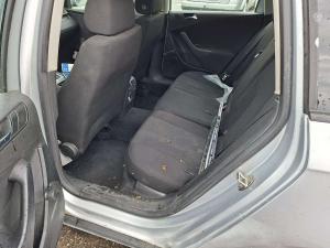 Grey Volkswagen Passat 2006 in Plunge, with an engine capacity of 1.97 L and mileage of 0 thousand km for 450 €, photo 9 on AUTOMOTO.COM.LV