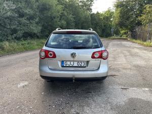 Grey Volkswagen Passat 2006 in Alytus, with an engine capacity of 2.00 L and mileage of 444 thousand km for 550 €, photo 8 on AUTOMOTO.COM.LV