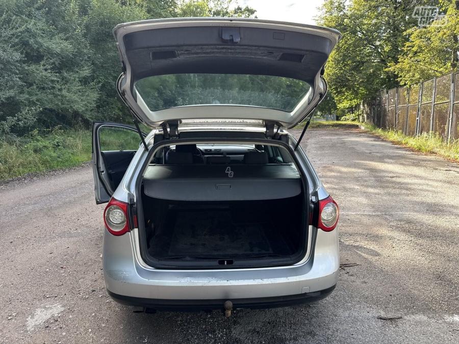 Grey Volkswagen Passat 2006 in Alytus, with an engine capacity of 2.00 L and mileage of 444 thousand km for 550 €, photo 14 on AUTOMOTO.COM.LV