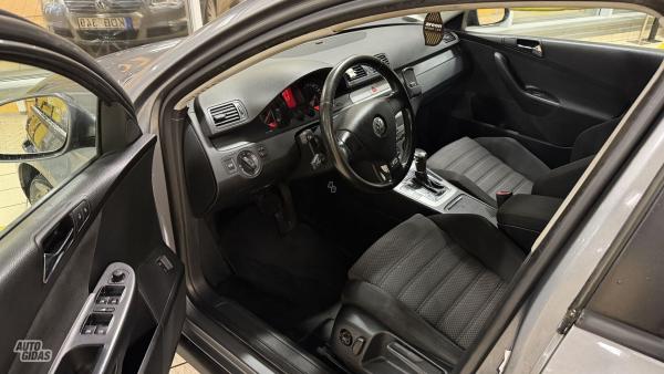 Pelēks Volkswagen Passat 2006 Klaipėda, ar dzinēja tilpumu 2.00 L un nobraukumu 287 tūkst. km par 2000 €, foto 9 vietnē AUTOMOTO.COM.LV