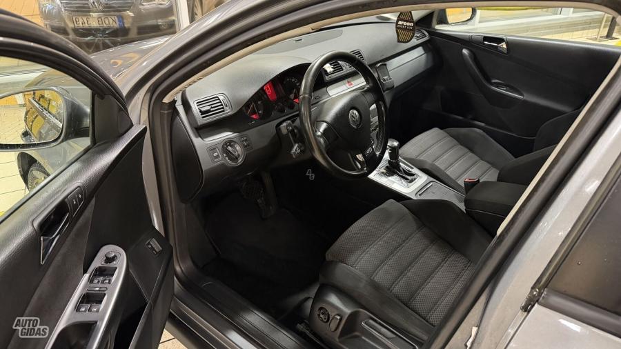 Grey Volkswagen Passat 2006 in Klaipeda, with an engine capacity of 2.00 L and mileage of 287 thousand km for 2000 €, photo 9 on AUTOMOTO.COM.LV