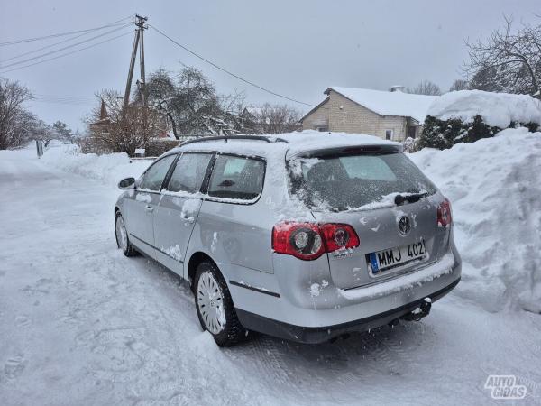 Grey Volkswagen Passat 2007 in Gargzdai, with an engine capacity of 1.90 L and mileage of 296 thousand km for 1900 €, photo 3 on AUTOMOTO.COM.LV