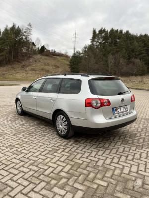 Pelēks Volkswagen Passat 2007 Viļņa, ar dzinēja tilpumu 2.00 L un nobraukumu 411 tūkst. km par 2000 €, foto 3 vietnē AUTOMOTO.COM.LV