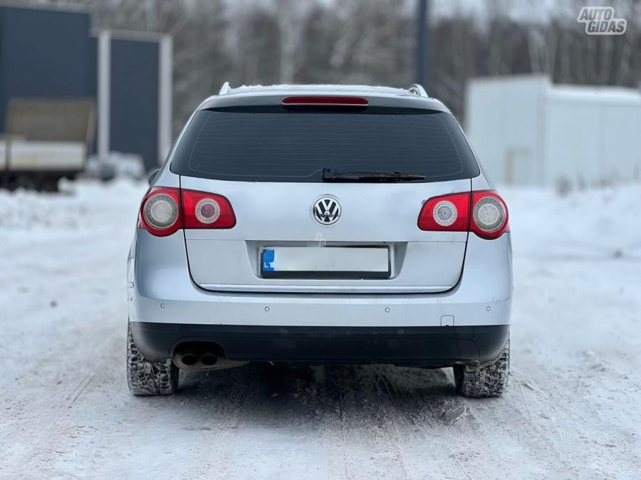 Pelēks Volkswagen Passat 2007 Kauņa, ar dzinēja tilpumu 2.00 L un nobraukumu 342 tūkst. km par 2200 €, foto 3 vietnē AUTOMOTO.COM.LV