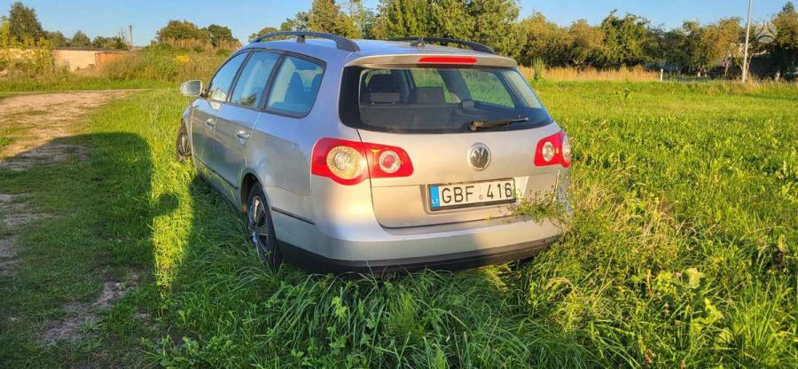 Pelēks Volkswagen Passat 2007 Viļņa, ar dzinēja tilpumu 1.97 L un nobraukumu 332 tūkst. km par 600 €, foto 3 vietnē AUTOMOTO.COM.LV