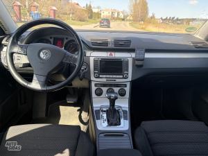 Pelēks Volkswagen Passat 2007 Lazdijai, ar dzinēja tilpumu 2.00 L un nobraukumu 255 tūkst. km par 2350 €, foto 8 vietnē AUTOMOTO.COM.LV