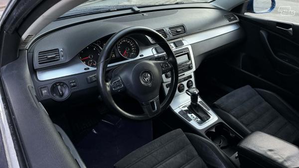 Pelēks Volkswagen Passat 2007 Alīta, ar dzinēja tilpumu 2.00 L un nobraukumu 335 tūkst. km par 2499 €, foto 5 vietnē AUTOMOTO.COM.LV