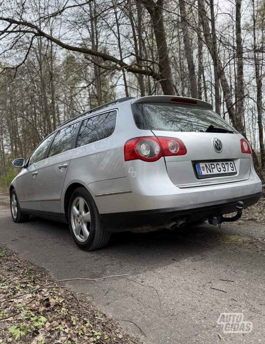 Pelēks Volkswagen Passat 2007 Vievis, ar dzinēja tilpumu 2.00 L un nobraukumu 360 tūkst. km par 1200 €, foto 12 vietnē AUTOMOTO.COM.LV