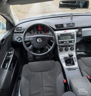 Pelēks Volkswagen Passat 2007 Vievis, ar dzinēja tilpumu 2.00 L un nobraukumu 360 tūkst. km par 1200 €, foto 15 vietnē AUTOMOTO.COM.LV