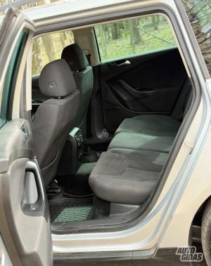 Pelēks Volkswagen Passat 2007 Vievis, ar dzinēja tilpumu 2.00 L un nobraukumu 360 tūkst. km par 1200 €, foto 18 vietnē AUTOMOTO.COM.LV