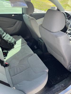 Pelēks Volkswagen Passat 2007 Viļņa, ar dzinēja tilpumu 2.00 L un nobraukumu 330 tūkst. km par 1100 €, foto 4 vietnē AUTOMOTO.COM.LV