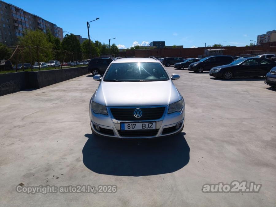 Grey Volkswagen Passat 2007 in Tallinn, with an engine capacity of 2.00 L and mileage of 310 thousand km for 2500 €, photo 9 on AUTOMOTO.COM.LV