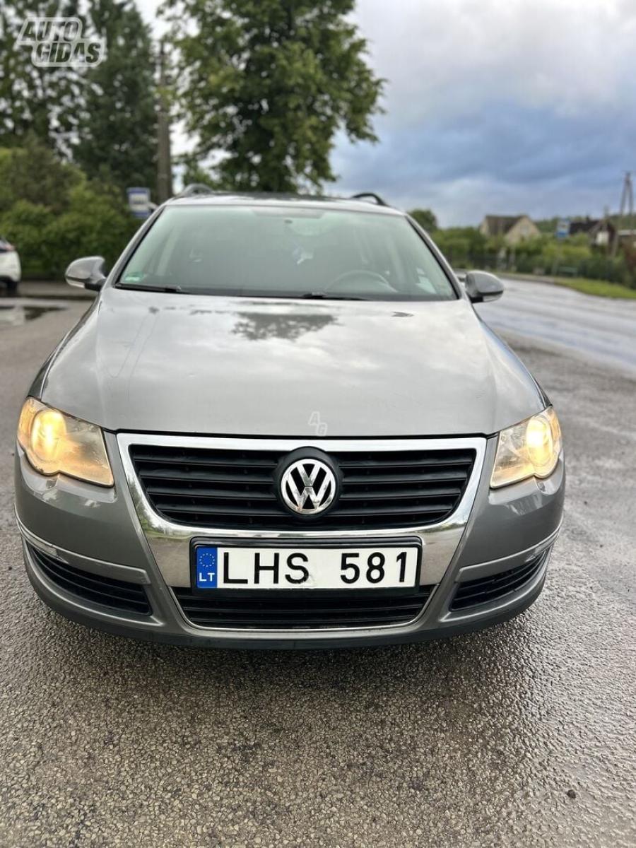 Grey Volkswagen Passat 2007 in Panevezys, with an engine capacity of 2.00 L and mileage of 307 thousand km for 1550 €, photo 3 on AUTOMOTO.COM.LV