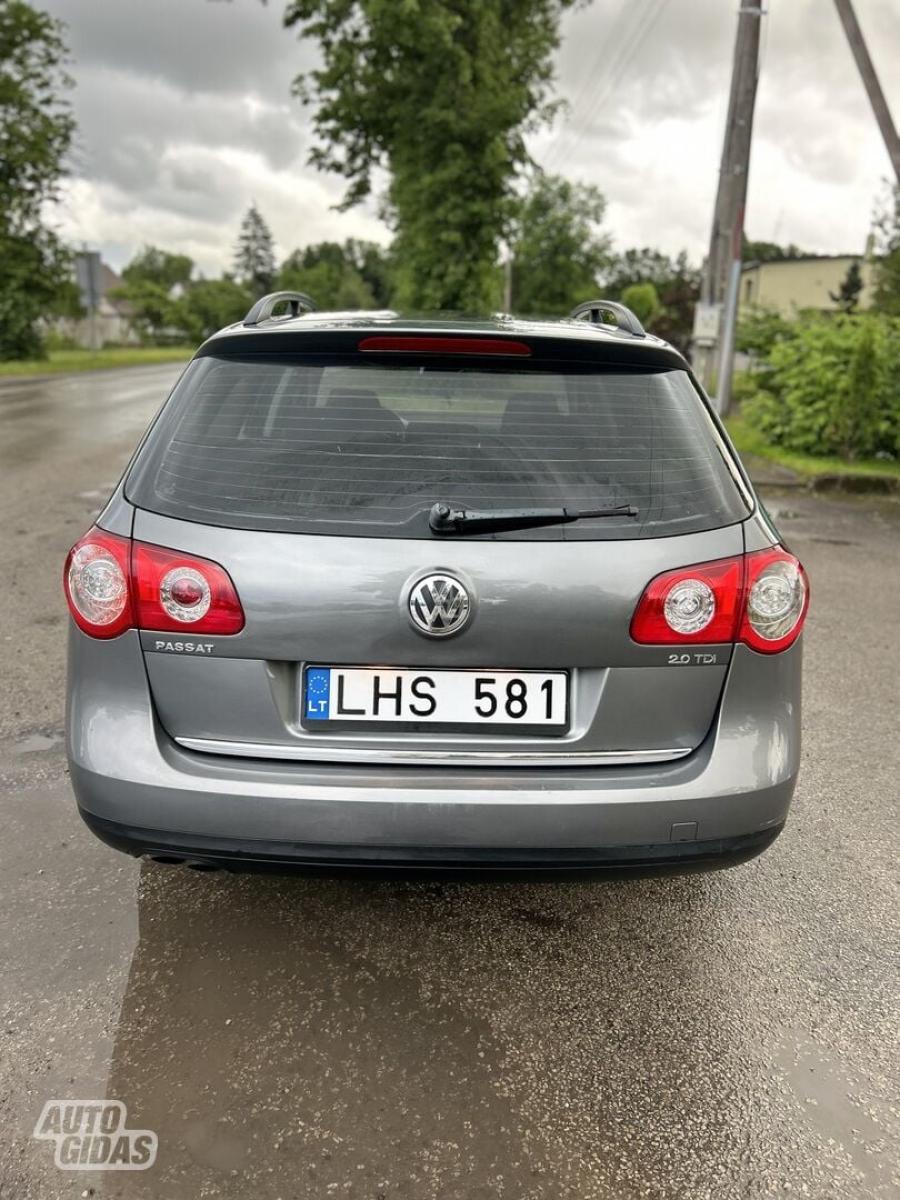 Grey Volkswagen Passat 2007 in Panevezys, with an engine capacity of 2.00 L and mileage of 307 thousand km for 1550 €, photo 7 on AUTOMOTO.COM.LV