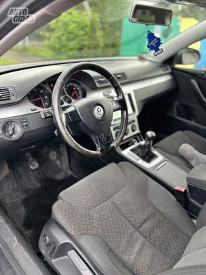 Grey Volkswagen Passat 2007 in Panevezys, with an engine capacity of 2.00 L and mileage of 307 thousand km for 1550 €, photo 10 on AUTOMOTO.COM.LV