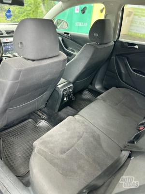 Grey Volkswagen Passat 2007 in Panevezys, with an engine capacity of 2.00 L and mileage of 307 thousand km for 1550 €, photo 12 on AUTOMOTO.COM.LV