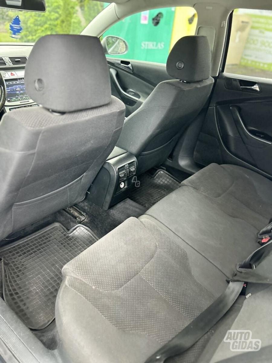 Grey Volkswagen Passat 2007 in Panevezys, with an engine capacity of 2.00 L and mileage of 307 thousand km for 1550 €, photo 12 on AUTOMOTO.COM.LV