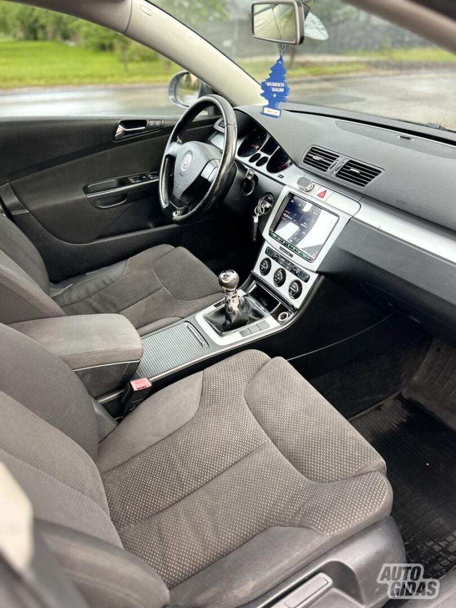 Grey Volkswagen Passat 2007 in Panevezys, with an engine capacity of 2.00 L and mileage of 307 thousand km for 1550 €, photo 14 on AUTOMOTO.COM.LV