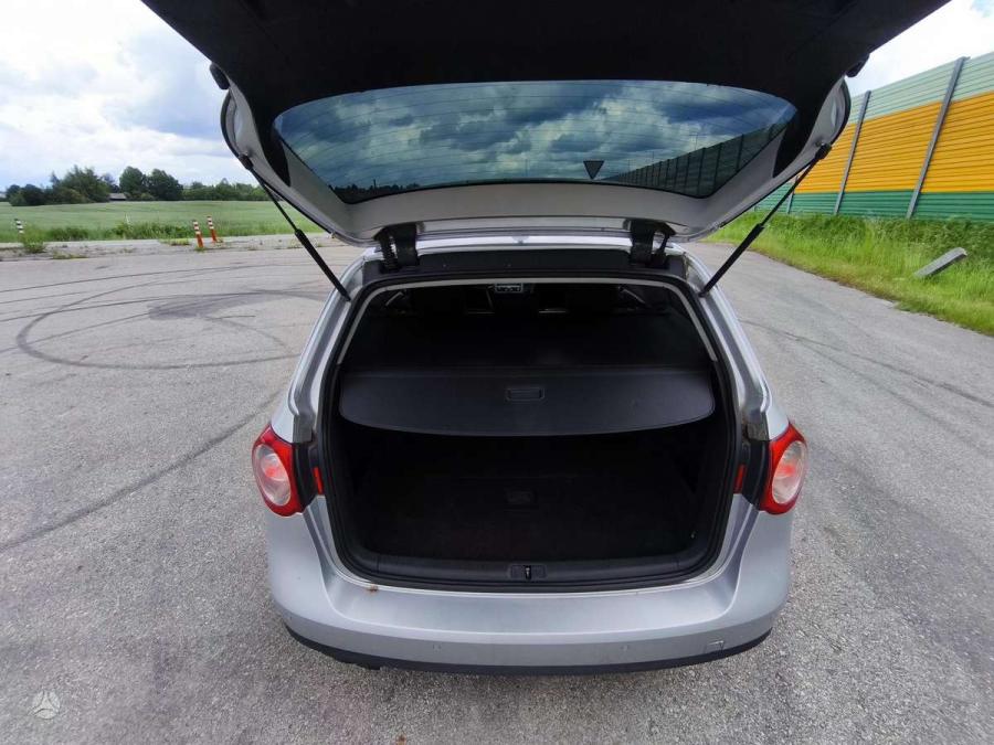 Pelēks Volkswagen Passat 2007 Kauņa, ar dzinēja tilpumu 1.97 L un nobraukumu 397 tūkst. km par 1250 €, foto 9 vietnē AUTOMOTO.COM.LV
