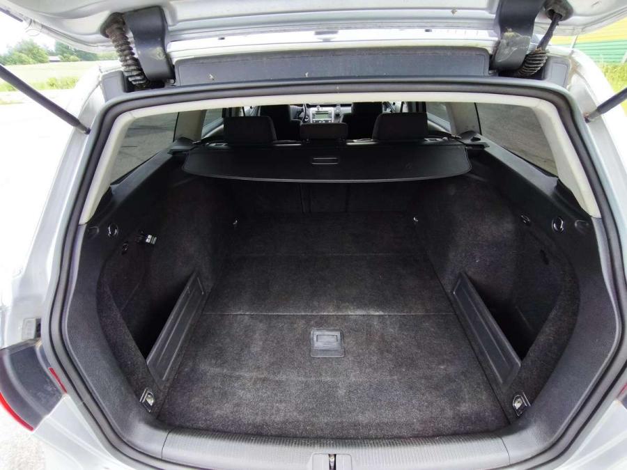 Pelēks Volkswagen Passat 2007 Kauņa, ar dzinēja tilpumu 1.97 L un nobraukumu 397 tūkst. km par 1250 €, foto 11 vietnē AUTOMOTO.COM.LV