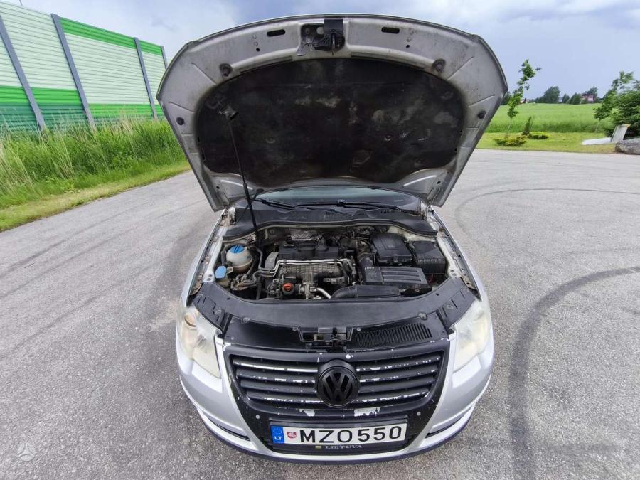 Pelēks Volkswagen Passat 2007 Kauņa, ar dzinēja tilpumu 1.97 L un nobraukumu 397 tūkst. km par 1250 €, foto 20 vietnē AUTOMOTO.COM.LV