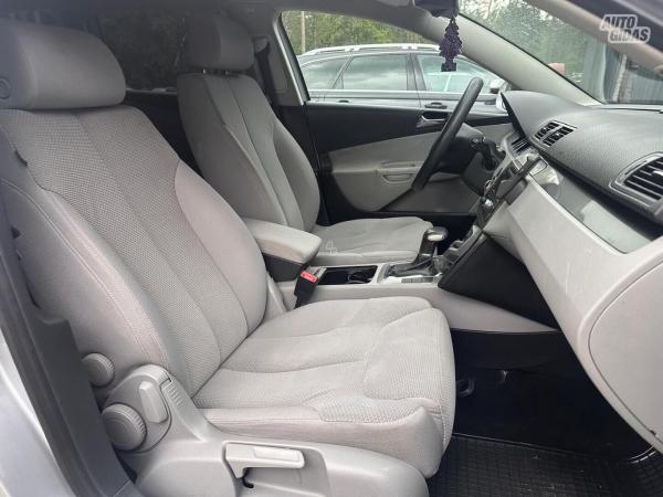 Pelēks Volkswagen Passat 2007 Viļņa, ar dzinēja tilpumu 2.00 L un nobraukumu 326 tūkst. km par 1700 €, foto 9 vietnē AUTOMOTO.COM.LV