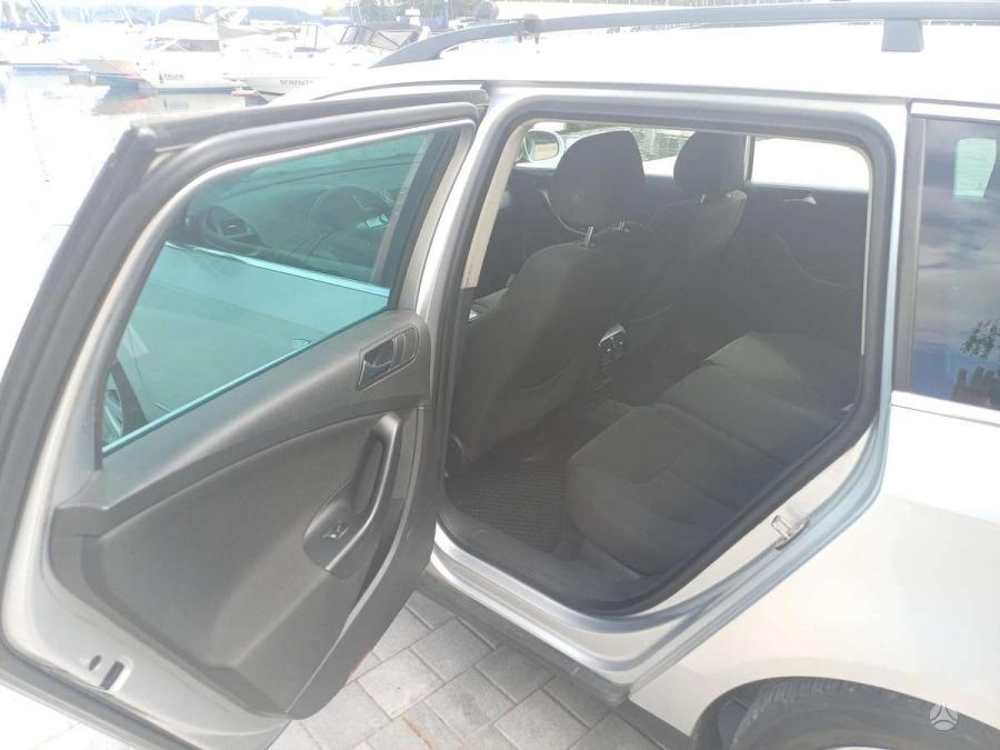 Grey Volkswagen Passat 2007 in Kaunas, with an engine capacity of 1.97 L and mileage of 367 thousand km for 2599 €, photo 11 on AUTOMOTO.COM.LV