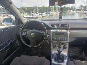 Grey Volkswagen Passat 2007 in Kaunas, with an engine capacity of 1.97 L and mileage of 367 thousand km for 2599 €, photo 16 on AUTOMOTO.COM.LV