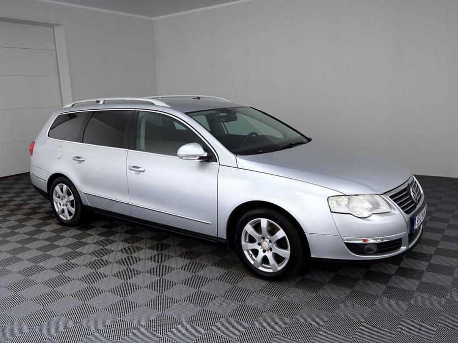 Grey Volkswagen Passat 2007 in Tallinn, with an engine capacity of 2.00 L and mileage of 339 thousand km for 1899 €, photo 9 on AUTOMOTO.COM.LV