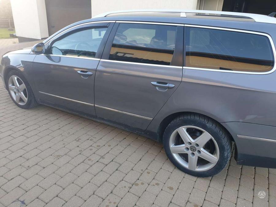 Grey Volkswagen Passat 2007 in Panevezys, with an engine capacity of 2.00 L and mileage of 0 thousand km for 1350 €, photo 5 on AUTOMOTO.COM.LV
