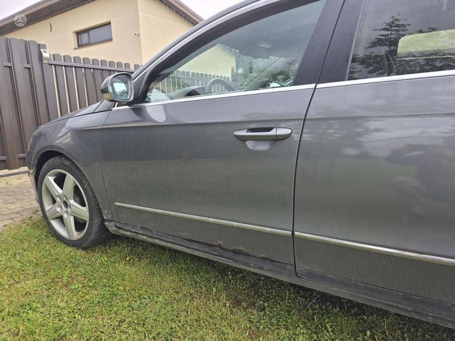 Grey Volkswagen Passat 2007 in Panevezys, with an engine capacity of 2.00 L and mileage of 0 thousand km for 1350 €, photo 10 on AUTOMOTO.COM.LV