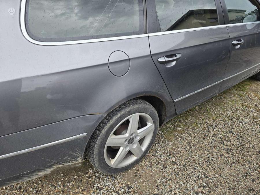 Grey Volkswagen Passat 2007 in Panevezys, with an engine capacity of 2.00 L and mileage of 0 thousand km for 1350 €, photo 11 on AUTOMOTO.COM.LV